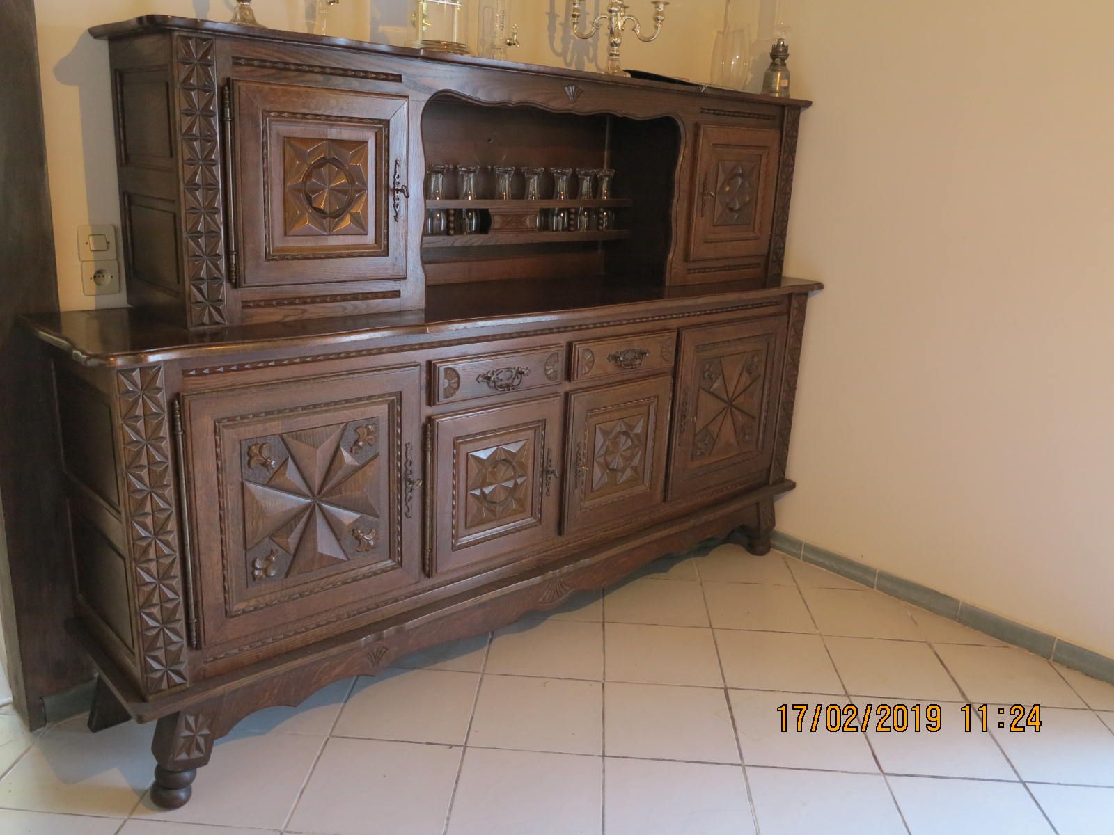 Buffet Basque d’occasion | Plus que 2 à -70%