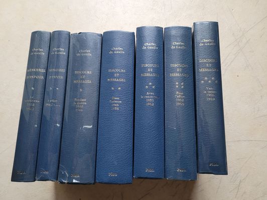 Charles de Gaulle : Discours et messages en 5 volumes et Mémoires d ...