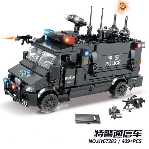 Véhicule militaire de l'équipe du SWAT de la ville camion voiture ...